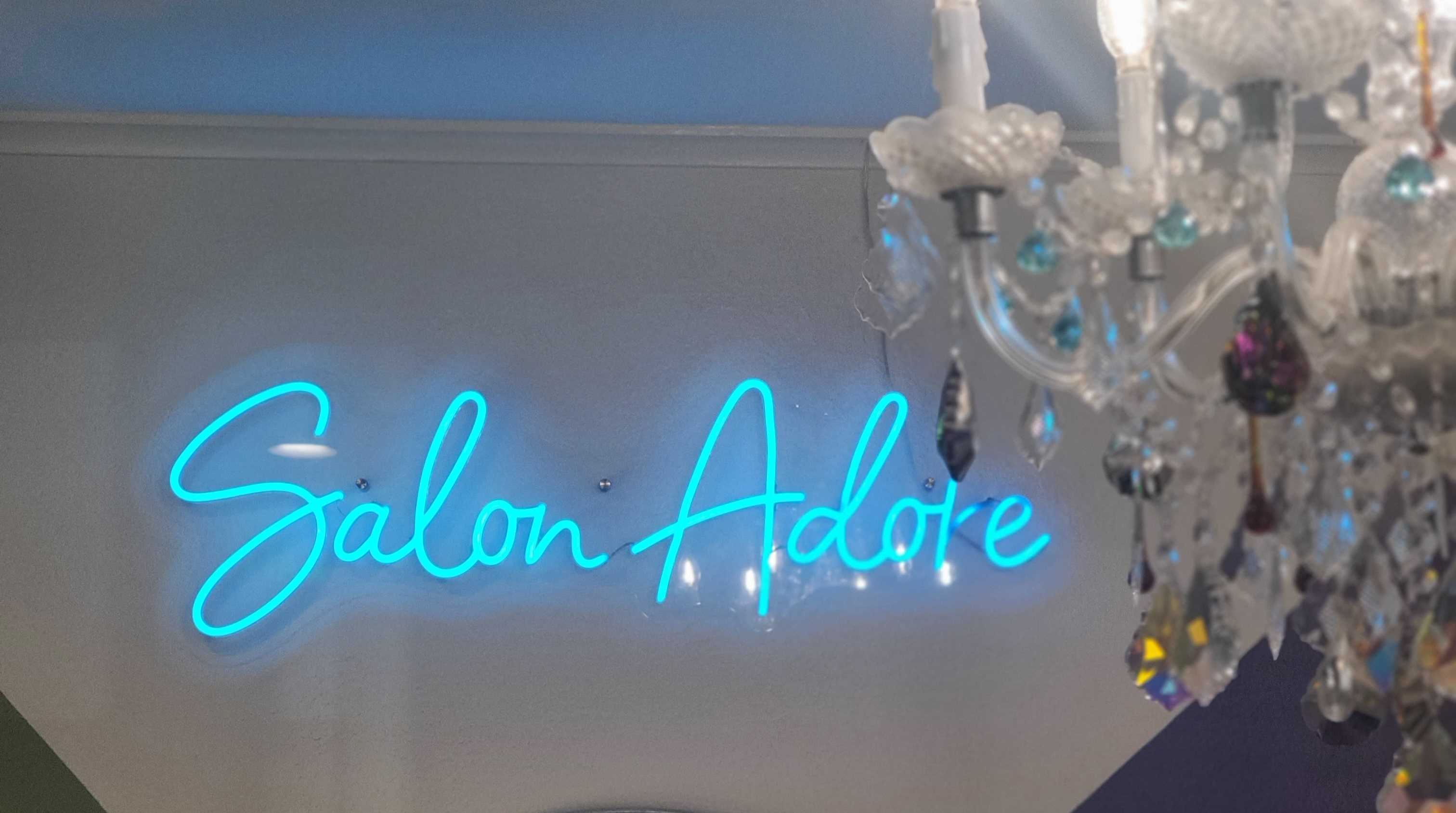Salon Adore
